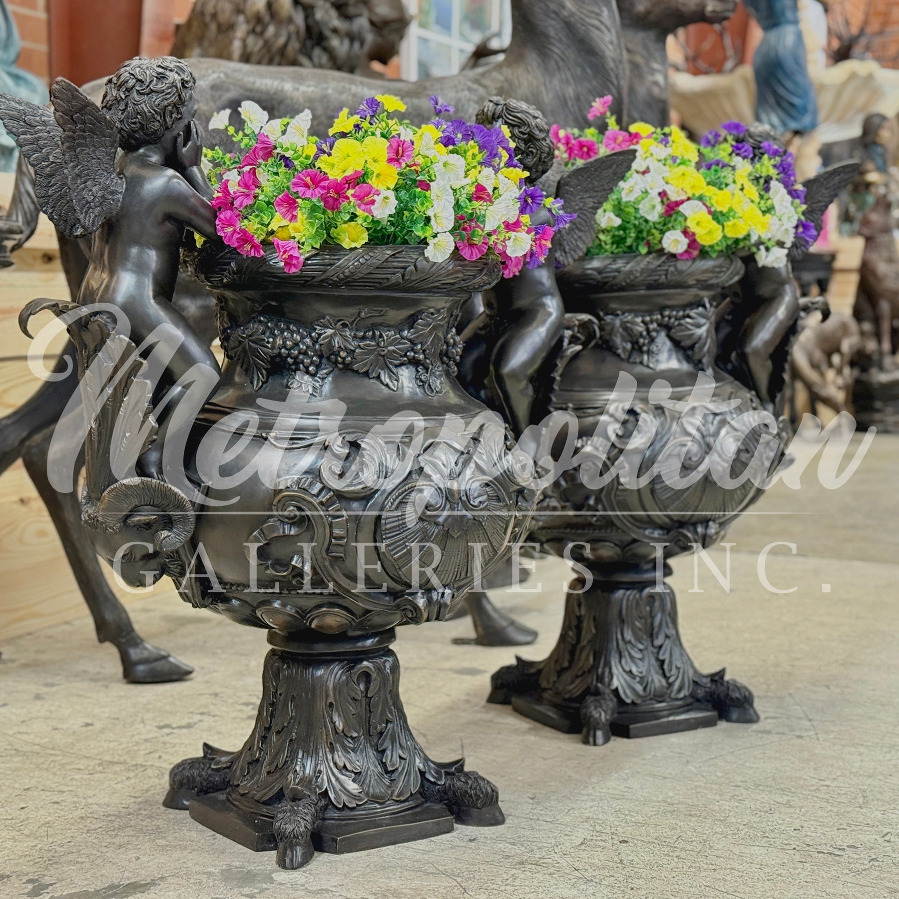 Bronze Planter Collection - Outdoor Urn Planters - Metropolitan ...